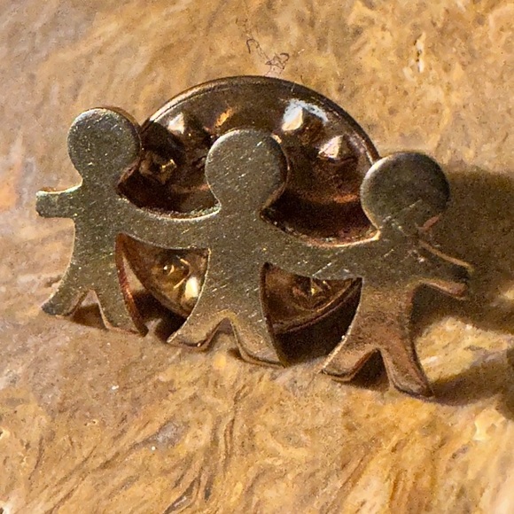 Girl Scouts | Jewelry | Vintage Girl Scout Holding Hands Pin | Poshmark